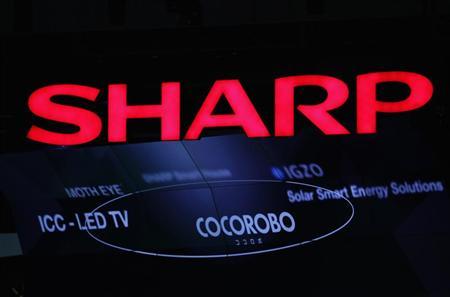 Sharp unveils new groundbreaking '4K' smartphone display with amazing ...
